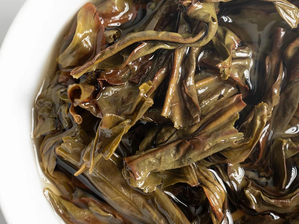 The Science of Tea Aroma: Why Loose Leaf Smells Better – Seven Teahouse